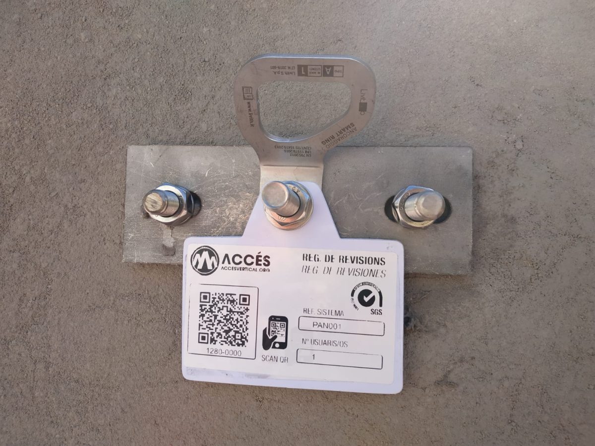 Puntos de anclaje - Accés Vertical Grup